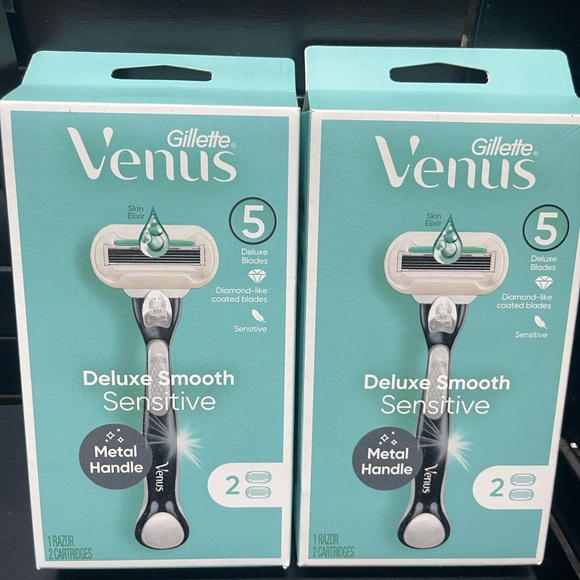 VENUS | Bath & Body | Gillette Venus Deluxe Smooth Sensitivewomens ...